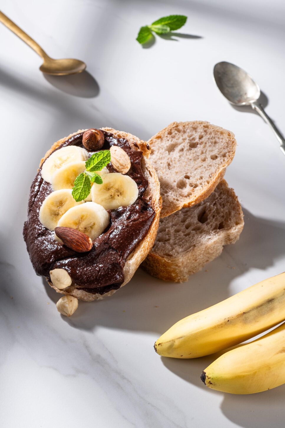 Nutella sănătoasă de casă – cremă tartinabilă fără zahăr, cu alune și ...