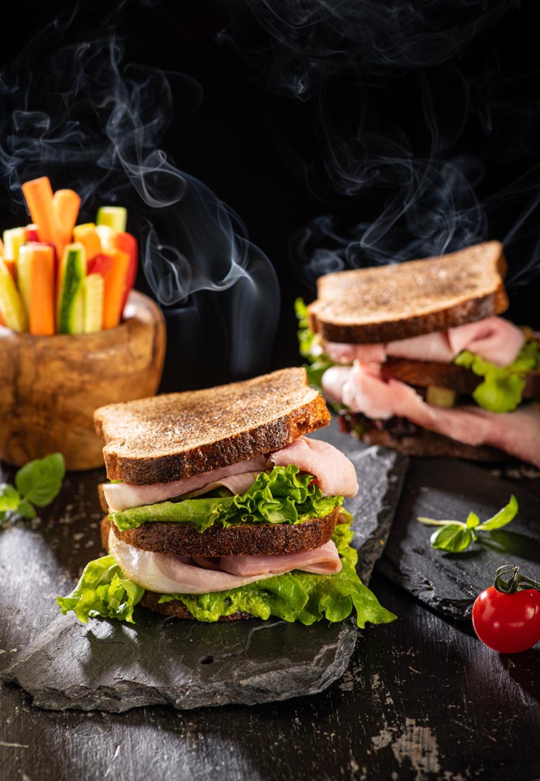 Warm sandwich with avocado and Prague ham - Agricola - Neam de gospodari